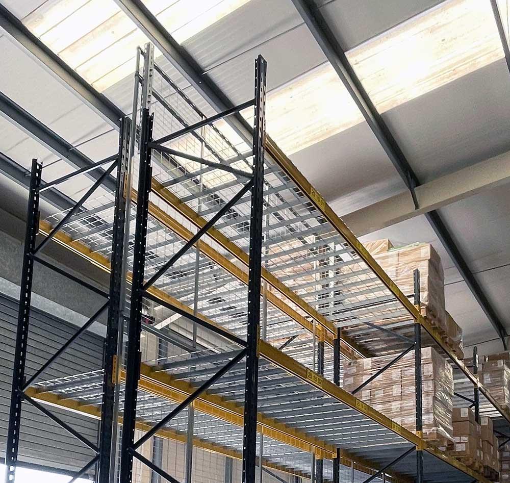 Mesh decks and anti-collapse mesh make your racks safer from items ...