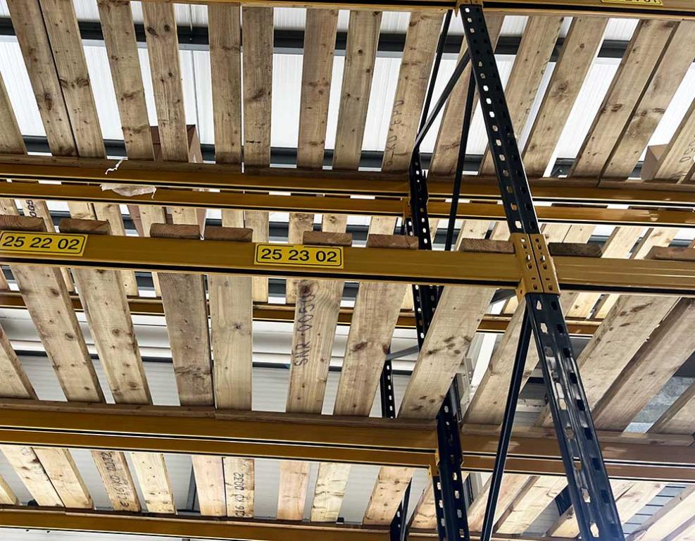 Mesh decks and anti-collapse mesh make your racks safer from items ...