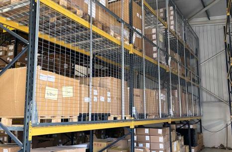 Mesh decks and anti-collapse mesh make your racks safer from items ...